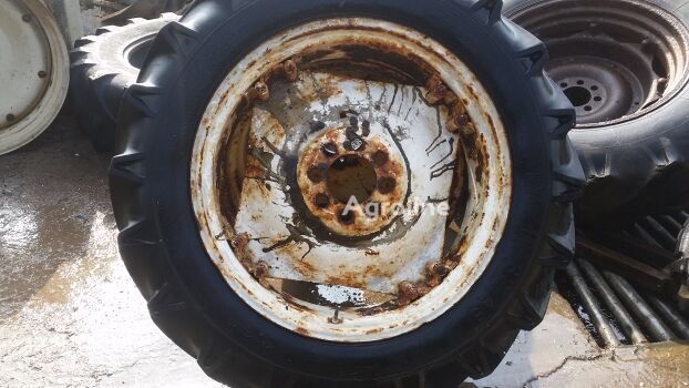 Ford 4000 Rear Wheel And Tyre 12.4/11-32. Please Check By Description točak