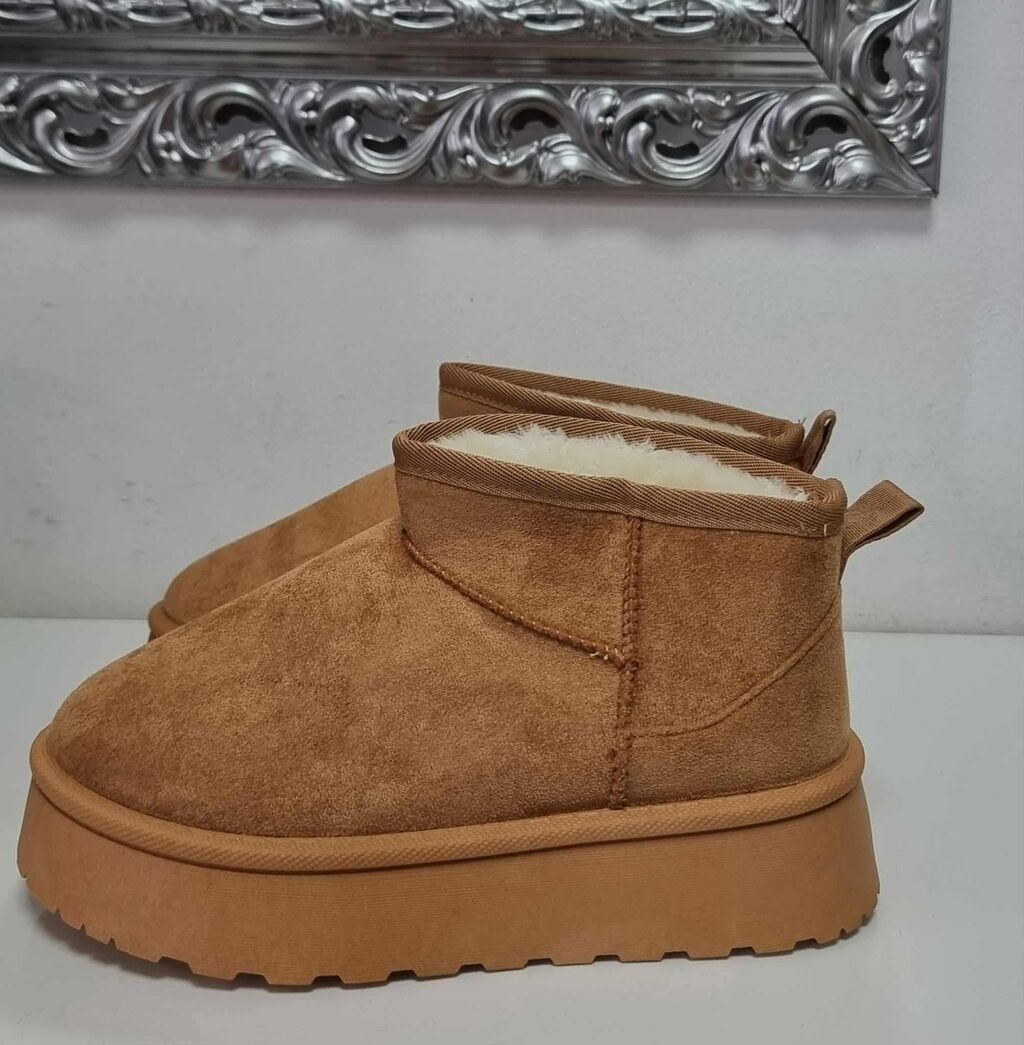 Ugg mini čizme