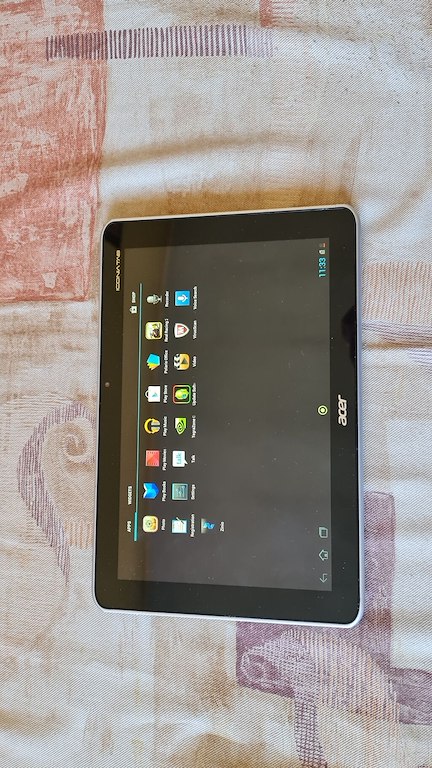 Tablet kao nov sve radi veliki 10 inca.ima.za.sim