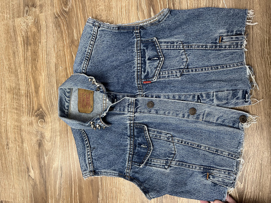 Levis prsluk S