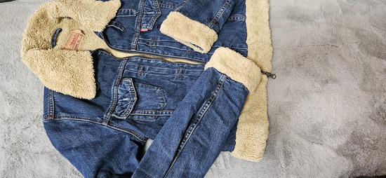 Levis shearling jakna
