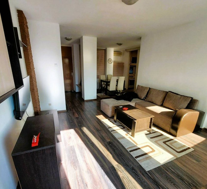 Blok 23, Bulevar Arsenija Čarnojevića, 70m2, 3.0, 3/12, uknj