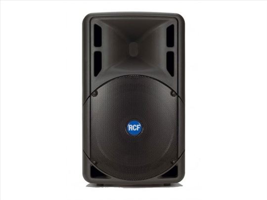RCF ART 315 300w rms, veoma očuvana 600w muzičke