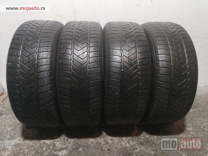 3408. Gume PIRELLI 18-ice, ZIMSKE 235/60, Šara 5,7 mm