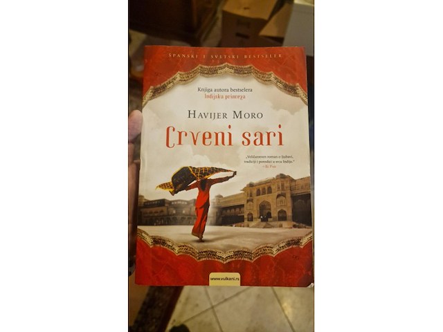 Havijer Moro - Crveni sari