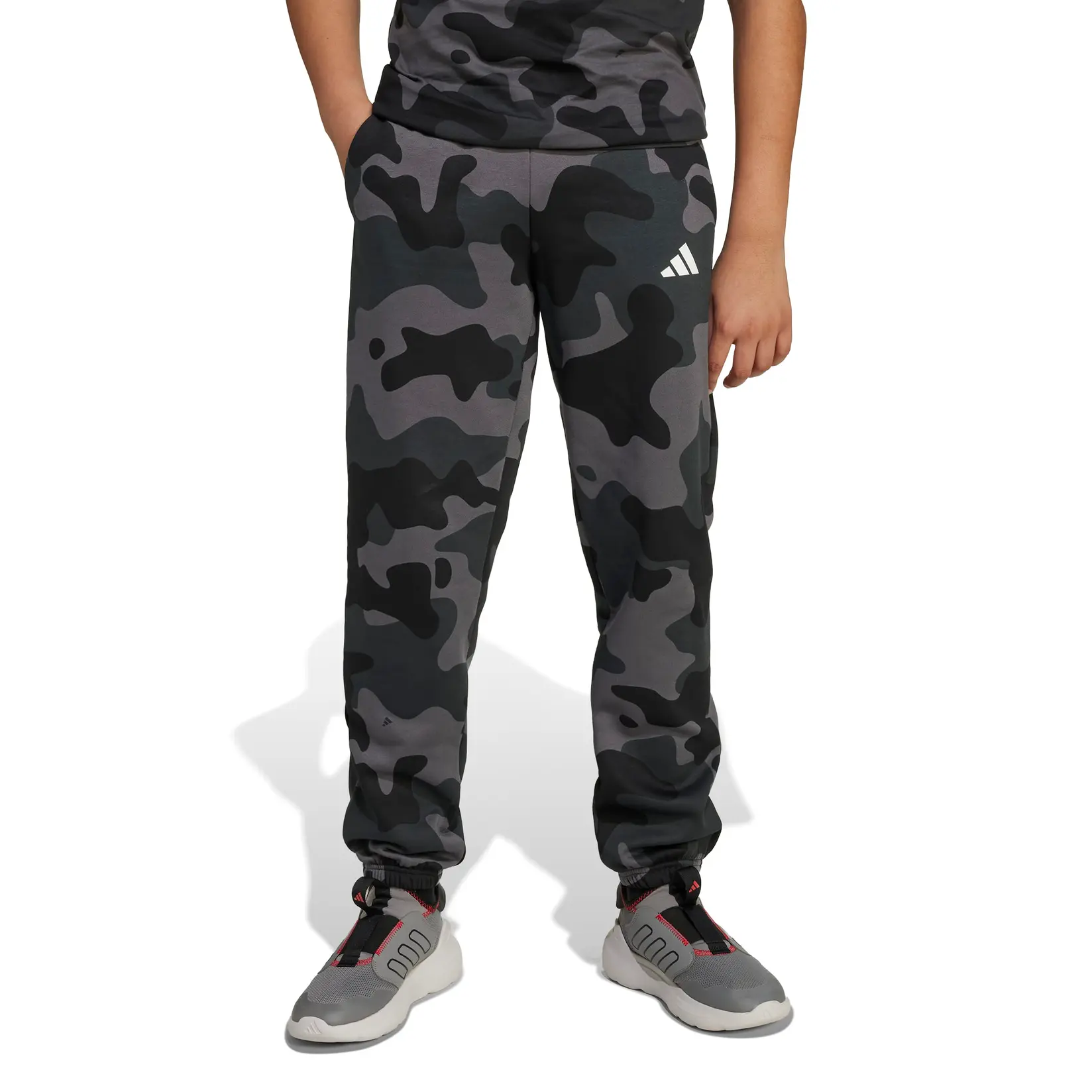 Adidas Donji deo trenerke za dečake J Camo Fl Pant, JN2224, Tamnosivi