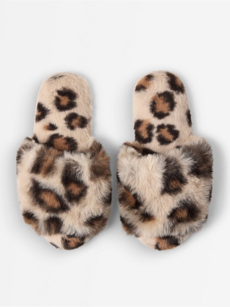 Papuče – Slippers in faux fur