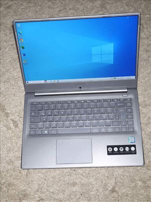 Medion akoya P6645 core i7 8565U laptop 15.6 mx150