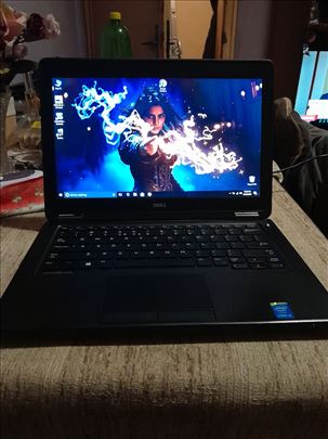 Dell Latitude E5250 - i5 5th gen/8Gb/120 Gb SSD