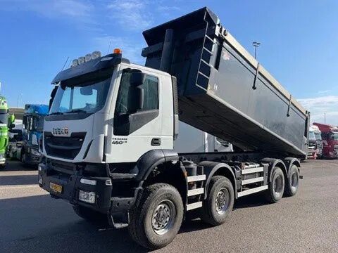 IVECO Trakker 450 8x8 Hintenmulde 24 m3, Hardox, TUV kiper