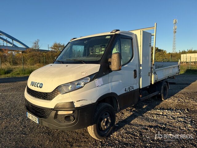 Prodaje se IVECO 35C11 kamion kiper < 3.5t na aukciji