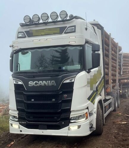 Scania R650 *6x4 *FTG V-kran *Full Air *1 x Owner *Only 445tkm kamion za prevoz drva