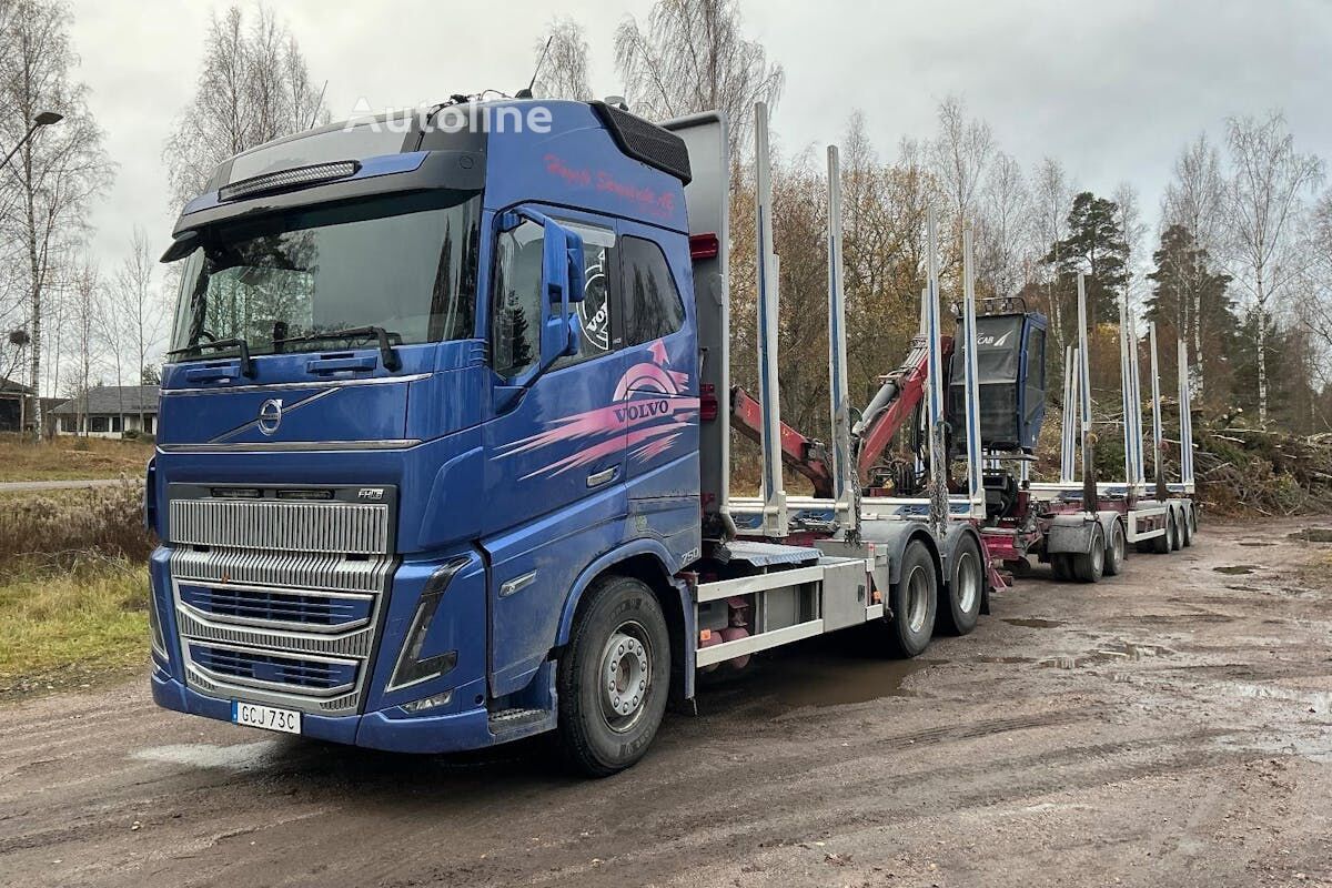 Prodaje se Volvo FH750 kamion za prevoz drva na aukciji + šumarska prikolica