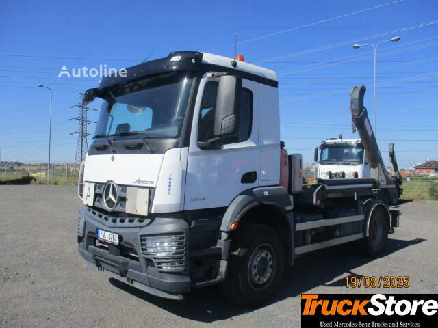 Mercedes-Benz Arocs 1846 LK kamion autopodizač kontejnera