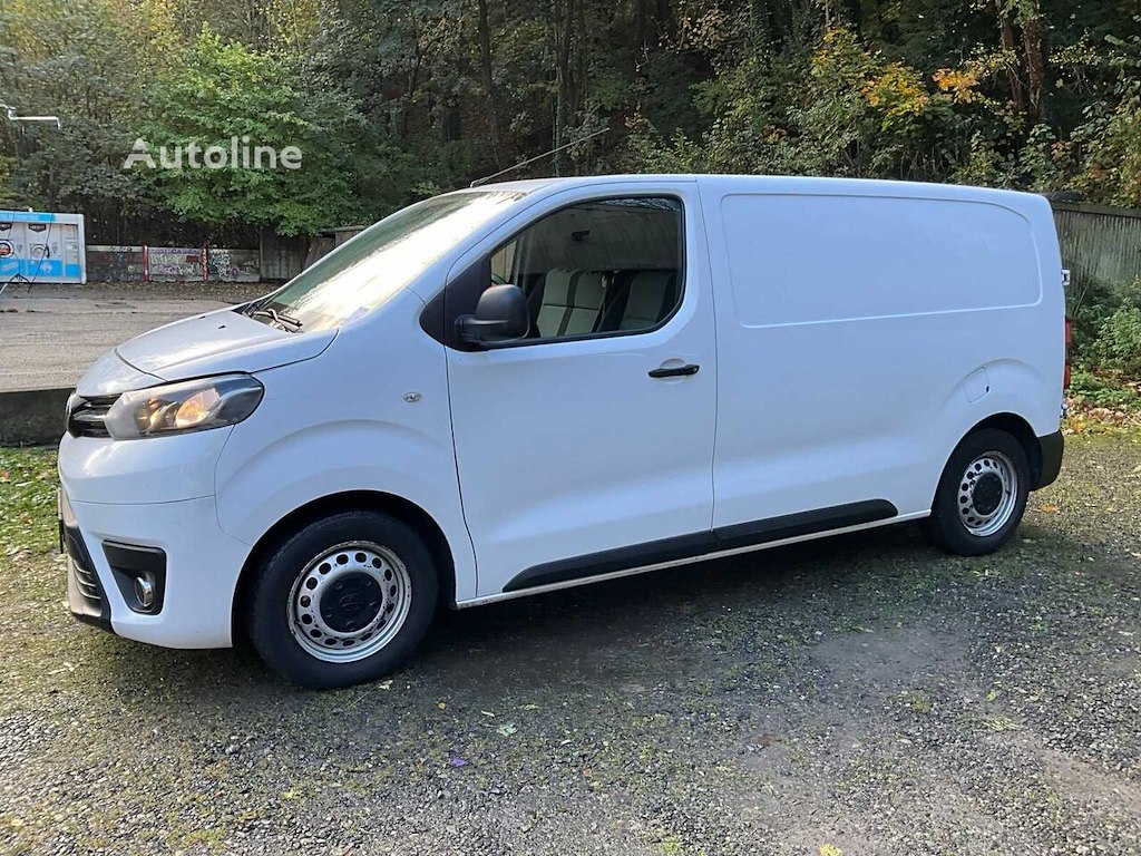 Prodaje se Toyota Proace minibus furgon na aukciji