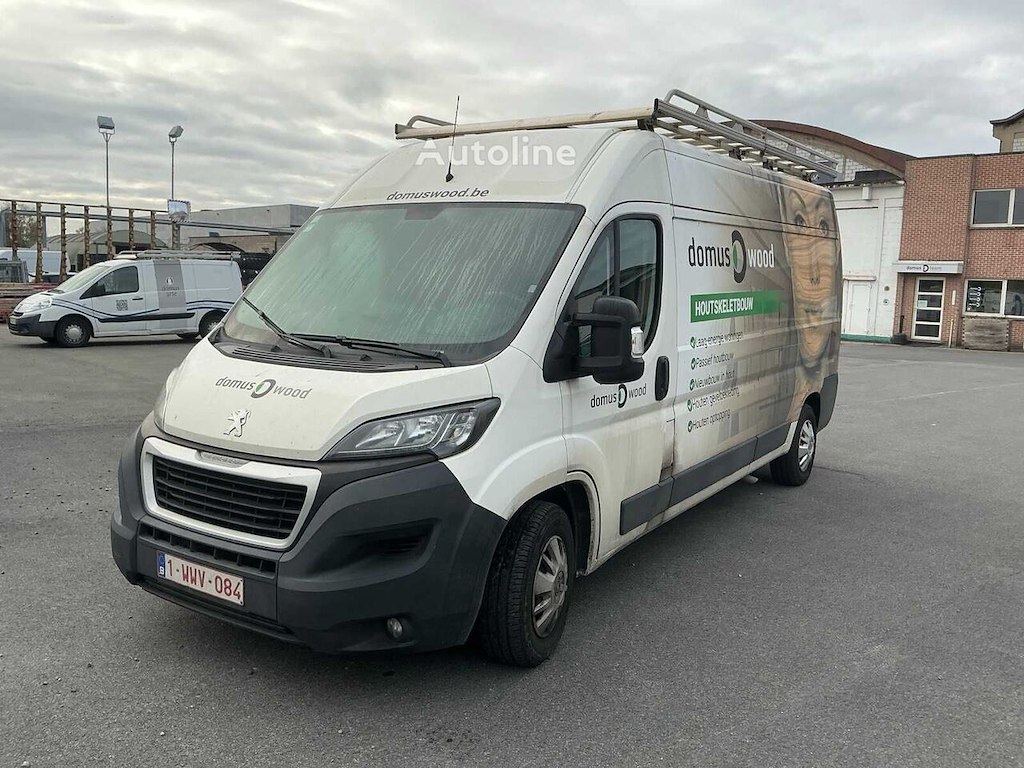 Prodaje se Peugeot Boxer minibus furgon na aukciji