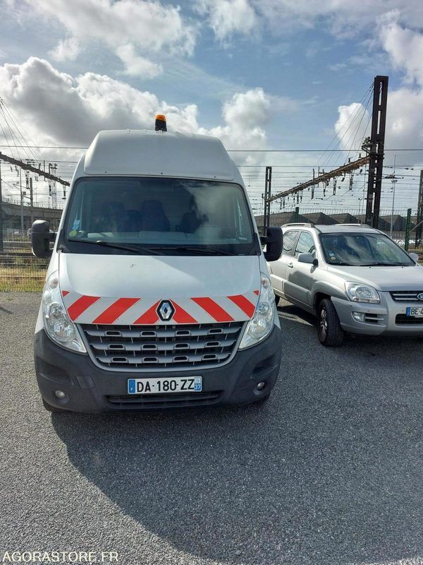 Prodaje se Renault MASTER minibus furgon na aukciji