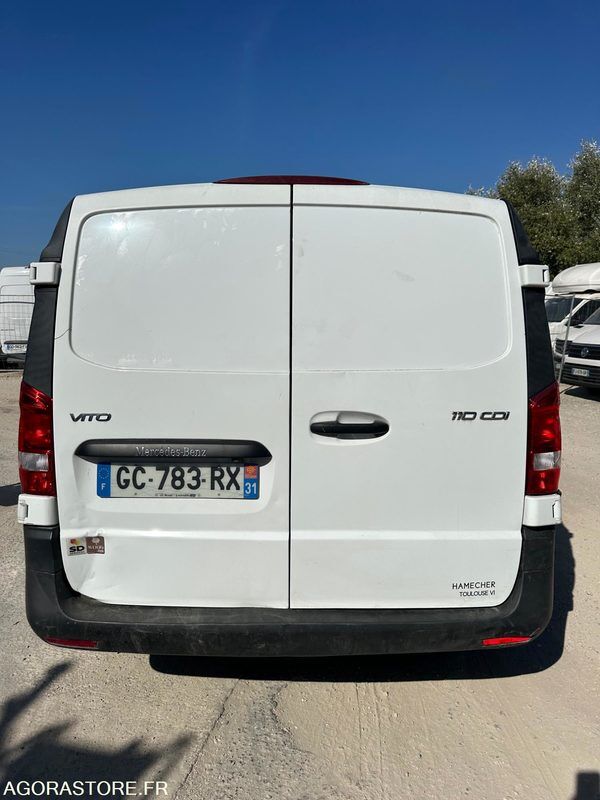 Prodaje se Mercedes-Benz Vito 110 minibus furgon na aukciji