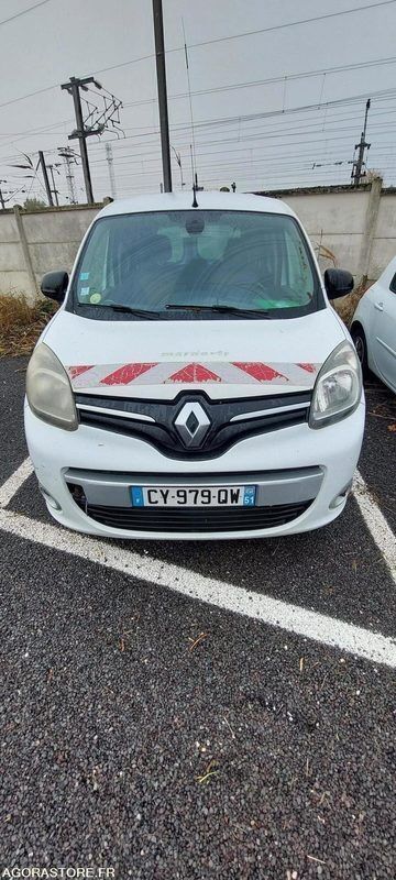 Prodaje se Renault KANGOO laki furgon na aukciji