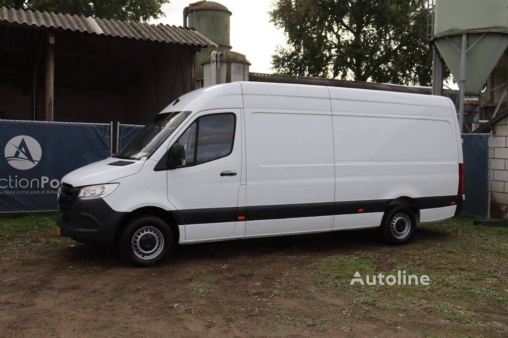 Prodaje se Mercedes-Benz Sprinter minibus furgon na aukciji