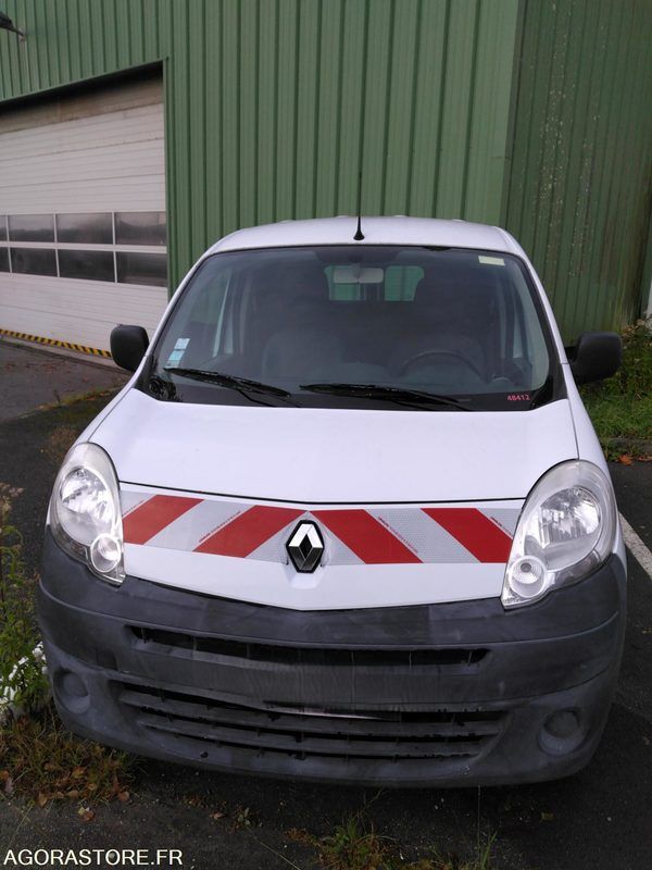 Prodaje se Renault KANGOO laki furgon na aukciji