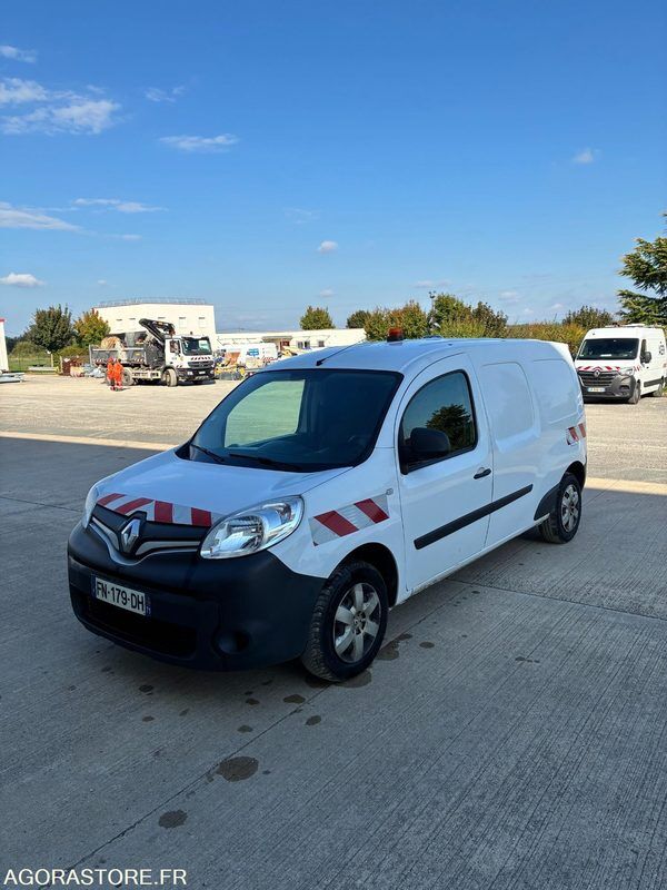 Prodaje se Renault Kangoo laki furgon na aukciji