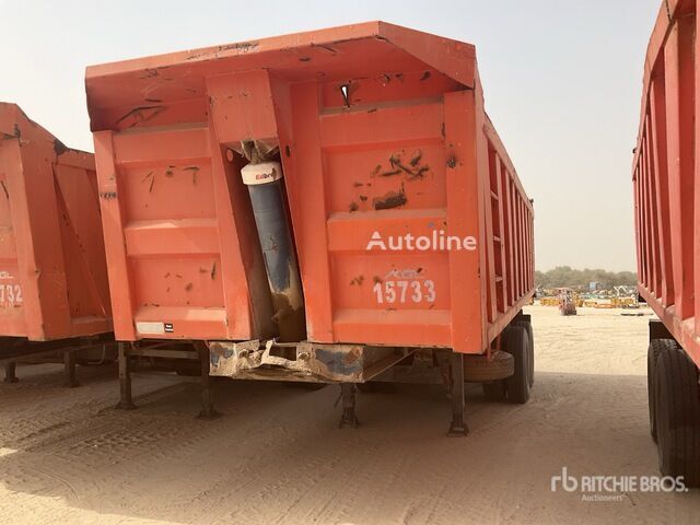 Prodaje se Mammut poluprikolicu kipera na aukciji
