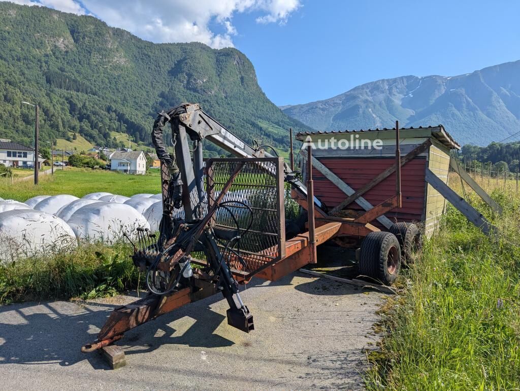 Prodaje se šumarsku prikolicu na aukciji