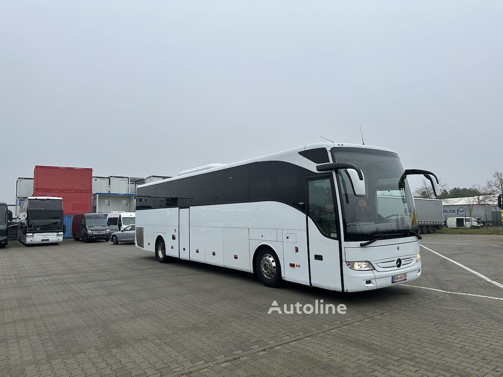 Mercedes-Benz Tourismo RHD-M/2A turistički autobus