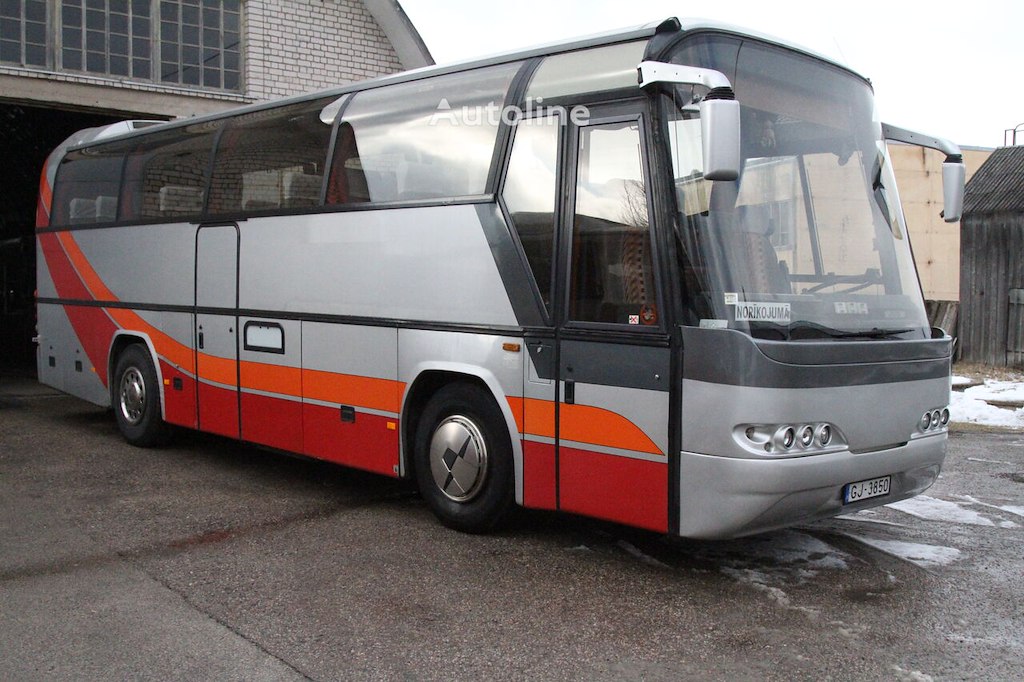 Neoplan N213 SHD turistički autobus