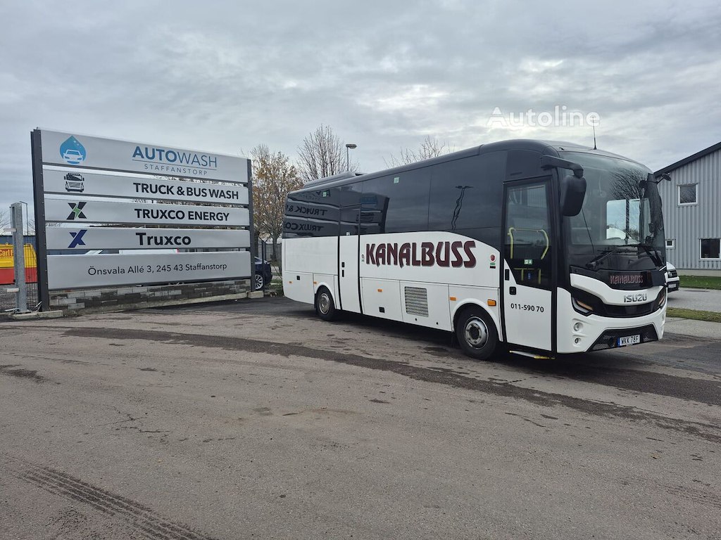 Isuzu Grand Toro turistički autobus