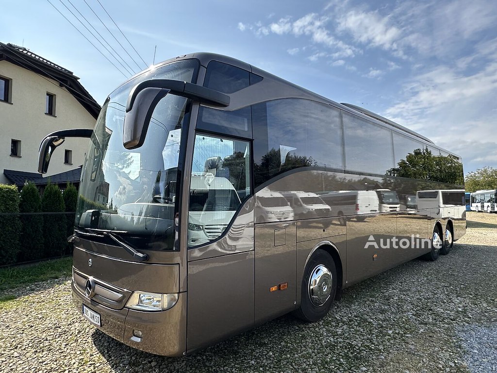 Mercedes-Benz Tourismo 16RHD turistički autobus
