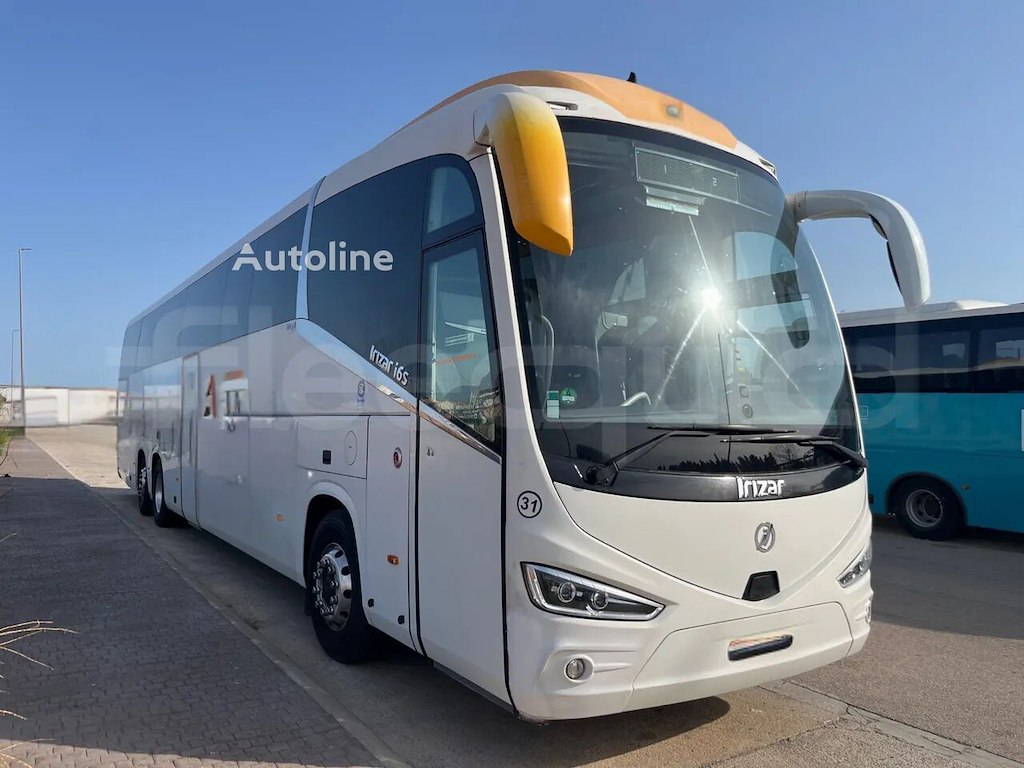 Irizar i6 turistički autobus