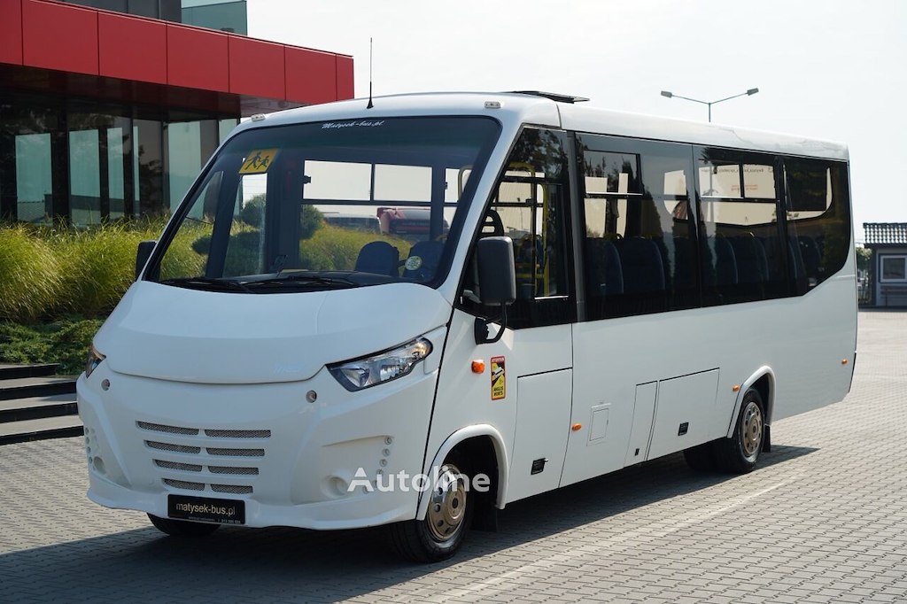 IVECO Kapena putnički minibus