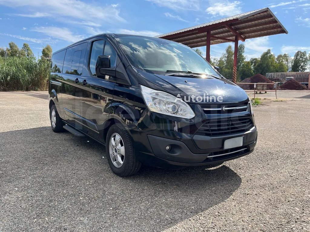 Ford Tourneo Custom putnički minibus