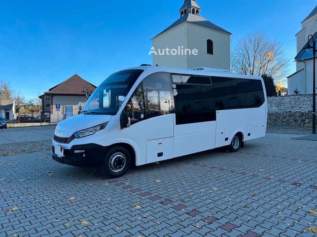 IVECO Rosero putnički minibus