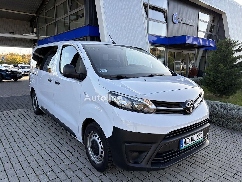 Toyota Proace putnički minibus
