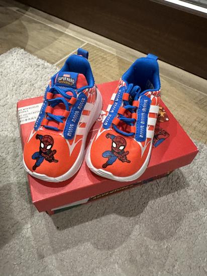 Adidas Marvel patike NOVO