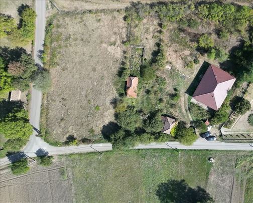 Avala-Ripanj, Kuća 195m2+ 2 zgrada na 286ari placa