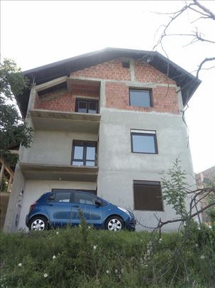 Zlatibor, Gajevi, kuća 264 m2 +5 ari