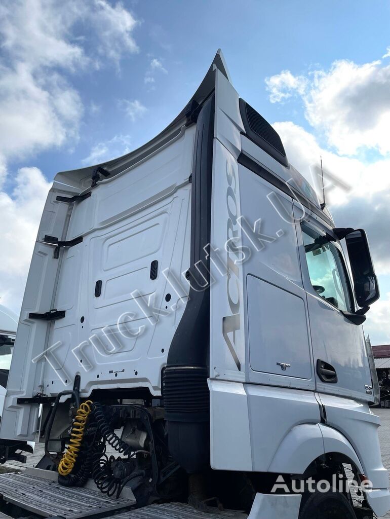 Mercedes-Benz A9607902344 spojler za Mercedes-Benz Actros MP4 tegljača