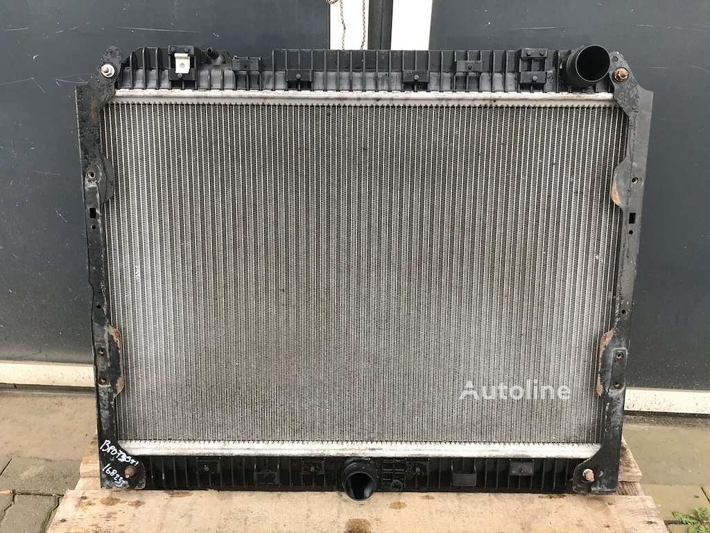 Mercedes-Benz Antos MP4 Radiator Mercedes OM936LA 240 A 960 500 29 01 radijator za hlađenje motora za kamiona