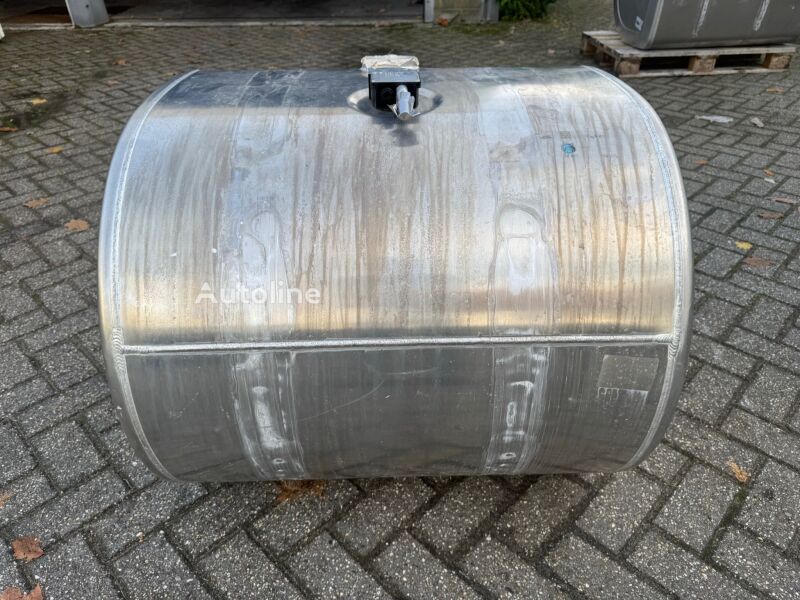 Renault 21516445 330 Liter rezervoar za gorivo za kamiona