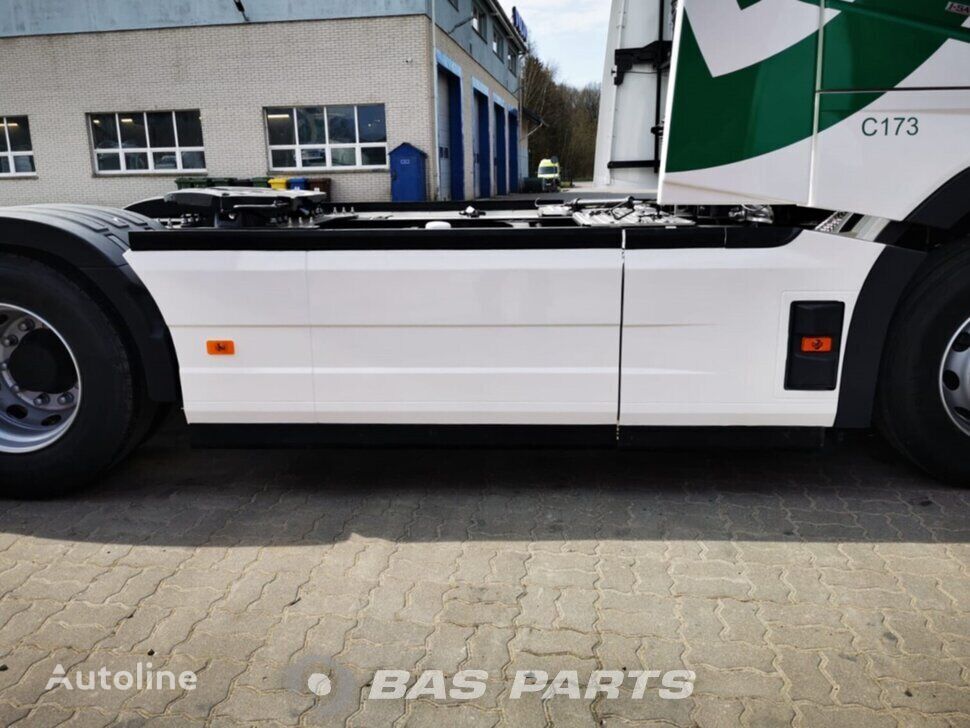 Volvo FH4B Sideskirt Set oblaganje za Volvo FH4B kamiona