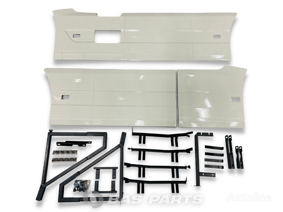 Volvo FH4 Sideskirt Set 82462182 oblaganje za Volvo FH4 kamiona