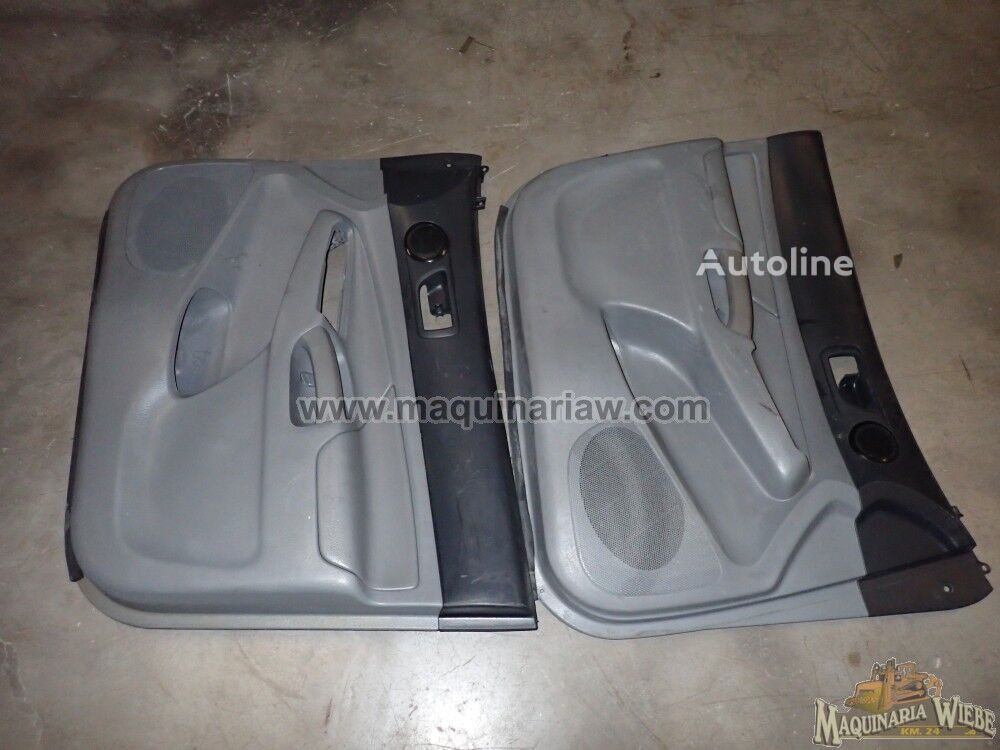 PUERTA INTERIOR 67778-04030-A oblaganje za Toyota TACOMA automobila