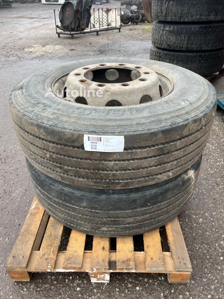 Volvo Rehvid + veljed 315/70R22.5 točak