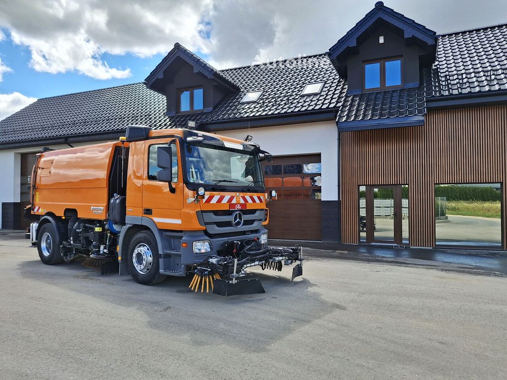 Mercedes-Benz Actros 1932 vozilo za čišćenje ulica
