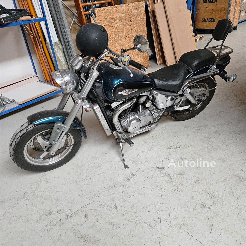 Prodaje se Suzuki Marauder VZ 800 motocikl na aukciji