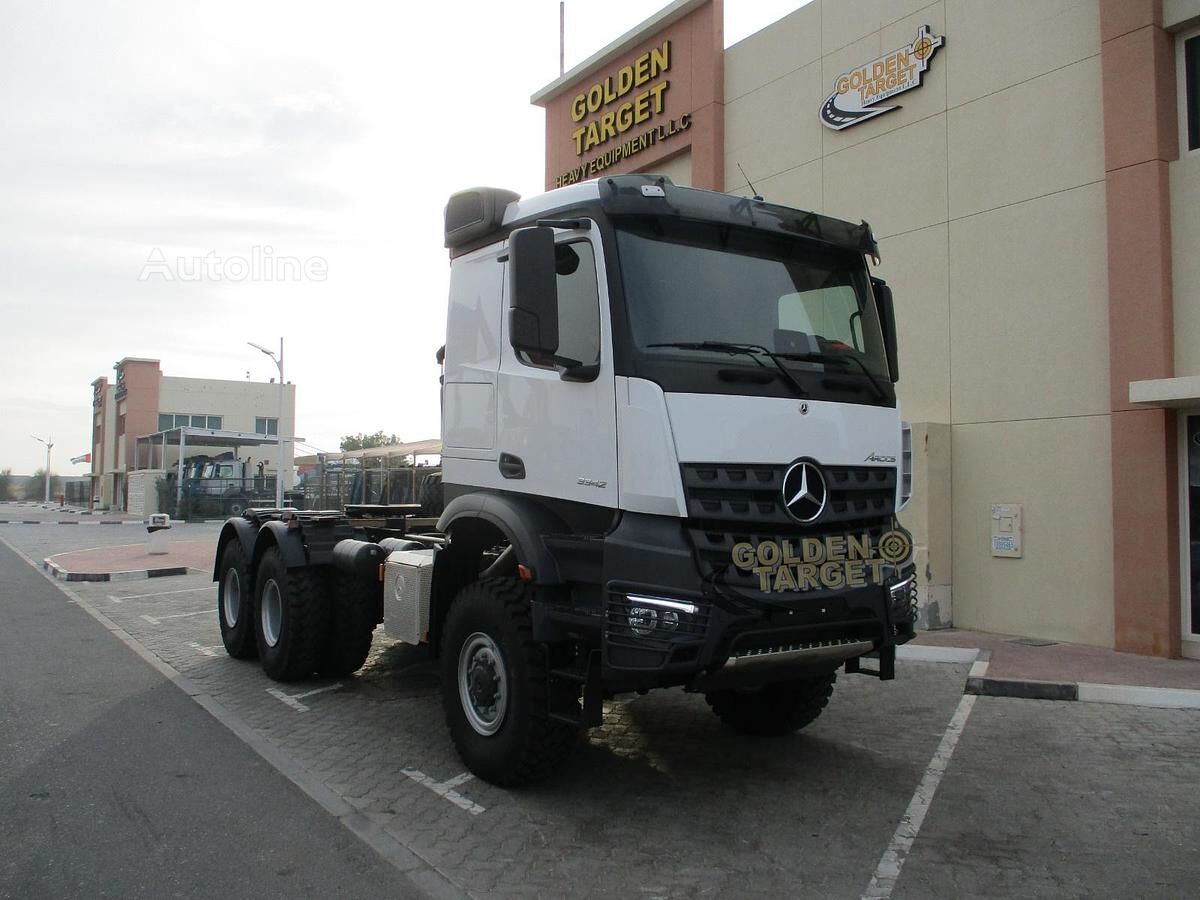 Novi Mercedes-Benz Arocs 3342 tegljač